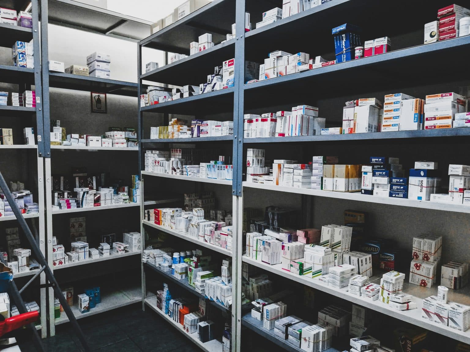 Farmácias dispensam mais de 169 milhões de embalagens de medicamentos ...